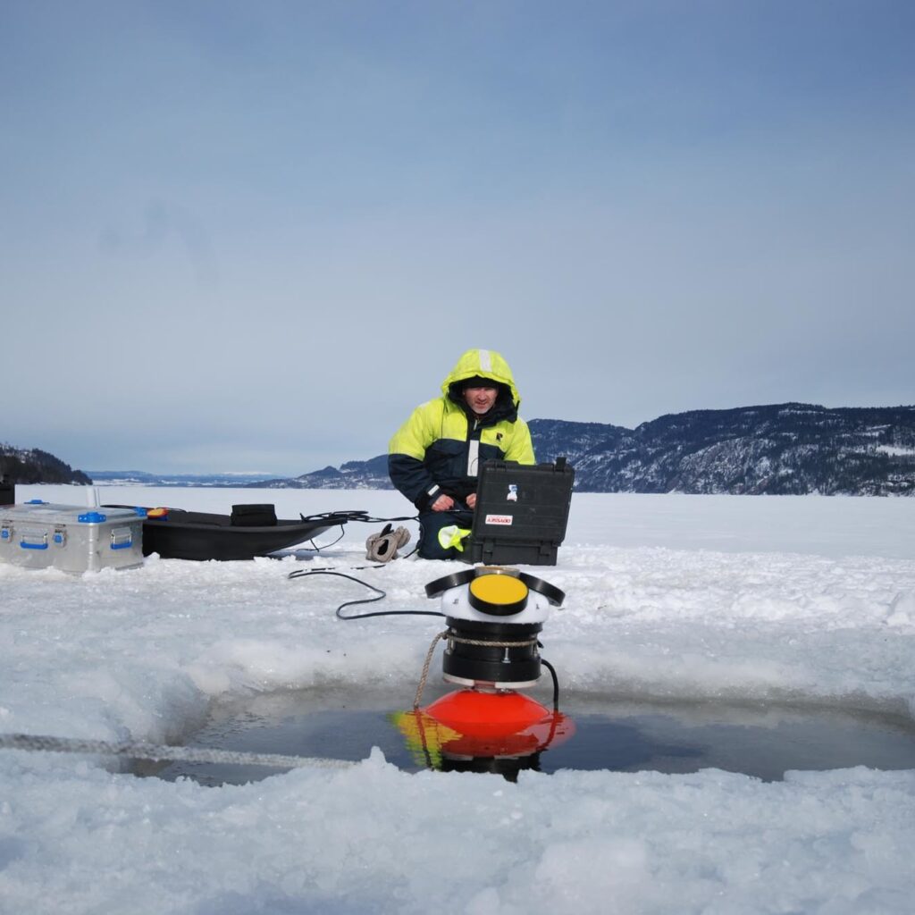 Nortek | Acoustic Wave and Current Profiler I AWAC - 400 kHz